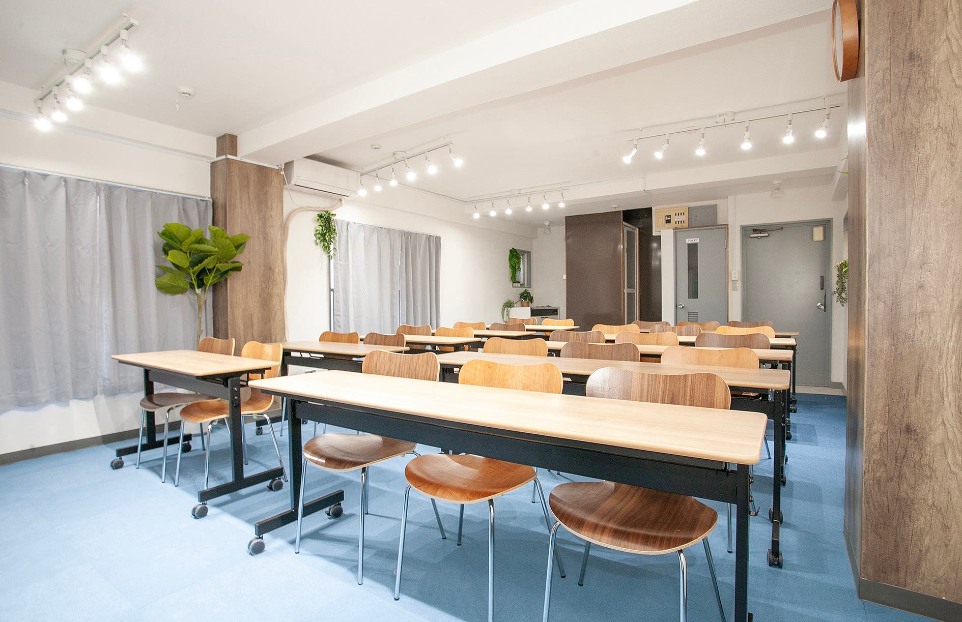 新宿三丁目駅徒歩3分!/最大28名/土足利用可！会議/セミナー/面接/懇親会/ボドゲ/女子会等/飲食お酒可/貸会議室KS9新宿の写真13