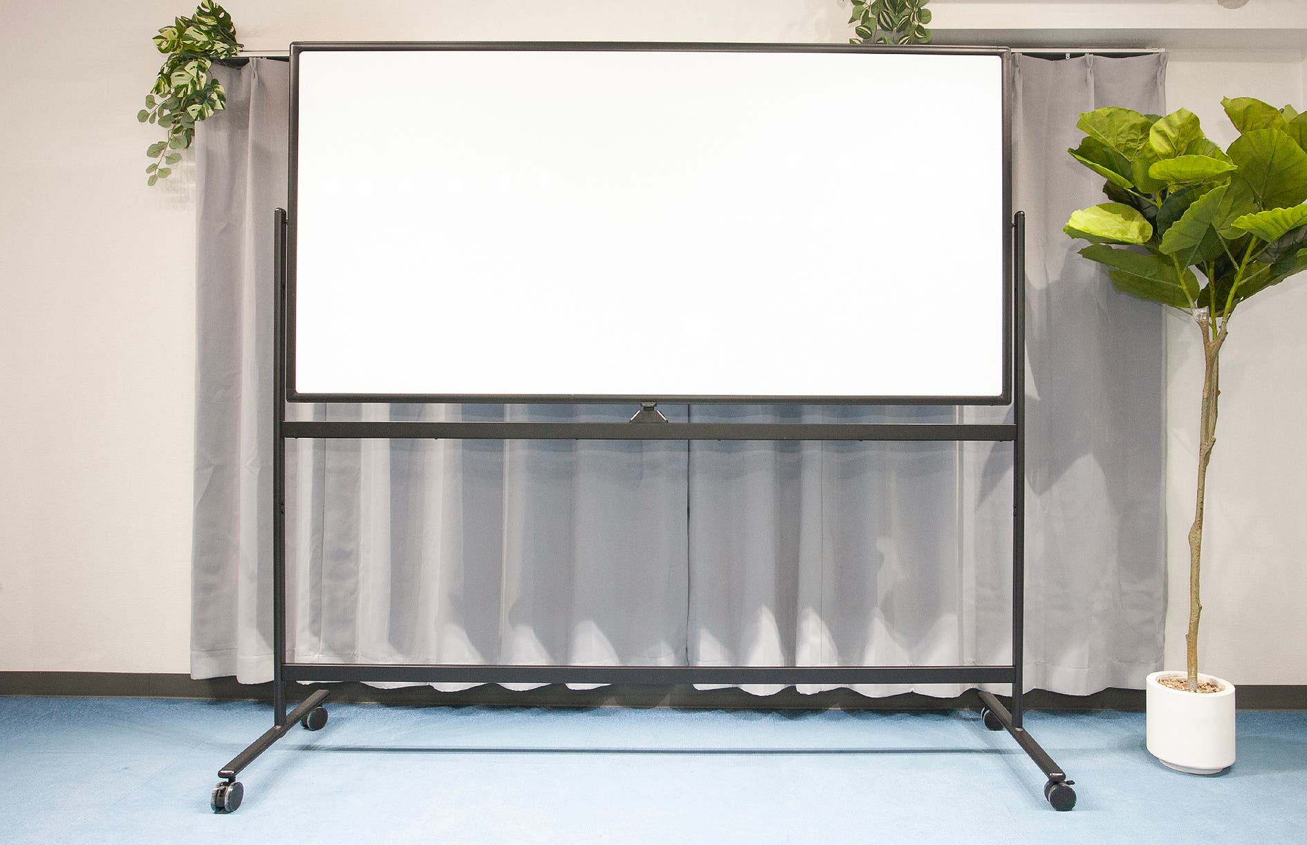 新宿三丁目駅徒歩3分!/最大28名/土足利用可！会議/セミナー/面接/懇親会/ボドゲ/女子会等/飲食お酒可/貸会議室KS9新宿の写真17