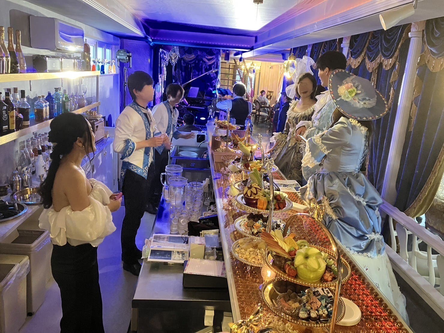 オリオン通り至近の175㎡路面店まるごと貸✨クラシカルな宮殿×姫系空間💕自然光🌅ピアノ🎹パーティー🍷プロジェクター📹の写真14