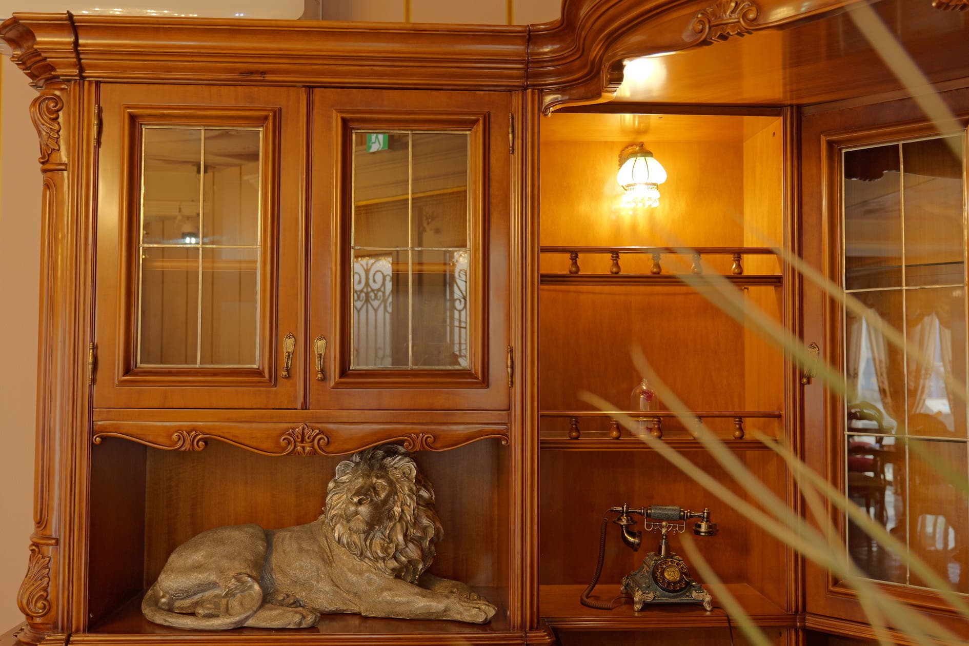 オリオン通り至近の175㎡路面店まるごと貸✨クラシカルな宮殿×姫系空間💕自然光🌅ピアノ🎹パーティー🍷プロジェクター📹の写真10