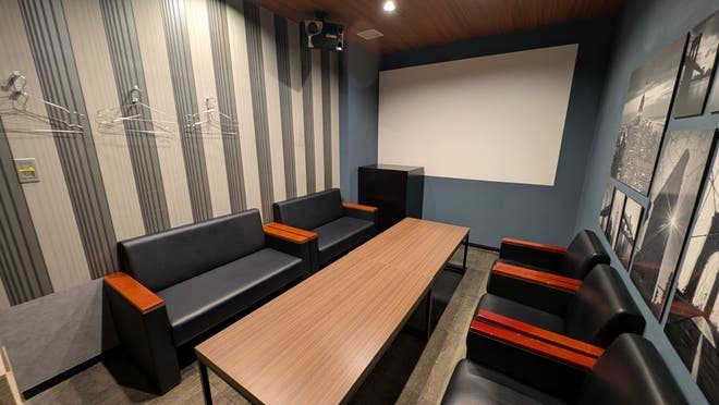 《3~7名用》会議・打ち合わせ用ルーム【26号室】の写真1