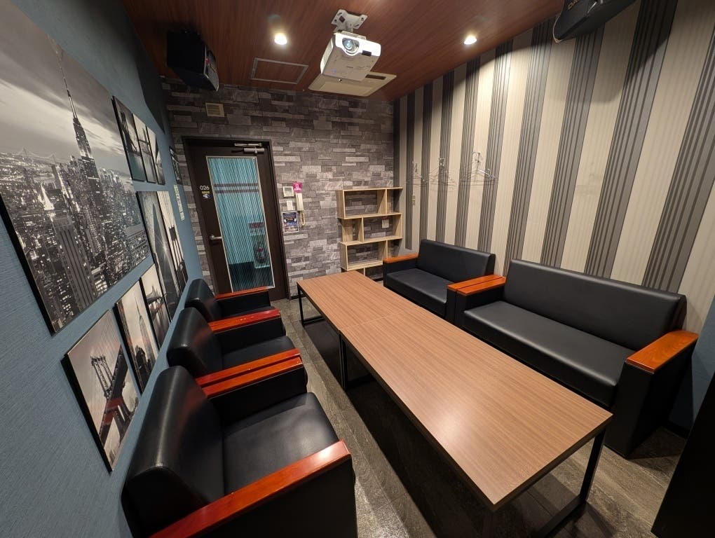 《３～７名用》会議・打ち合わせ用ルーム【２６号室】の写真2