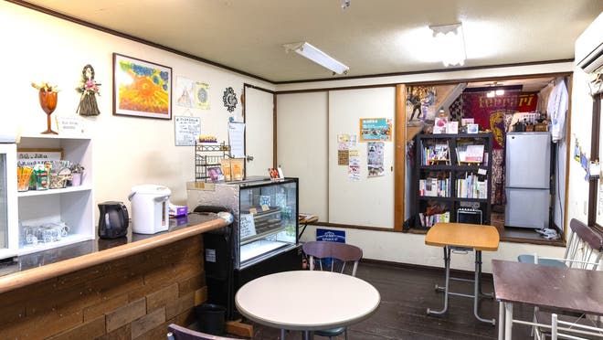 アットホームなカフェスペース🌟まるごと貸切❣️キッチン利用可🌟セミナー・読書会・ボードゲーム・教室・演芸・カラオケに♪の写真3