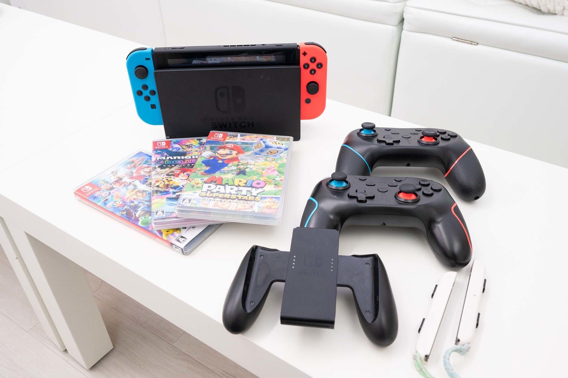 ⑥大人気ゲーム機（4K55型スマートテレビTV）の画像1