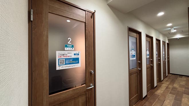 【¥330/30分!浜松町駅徒歩1分】モニター・フリードリンク付き1名個室(ブース1)※予約時間前は入室不可の写真5