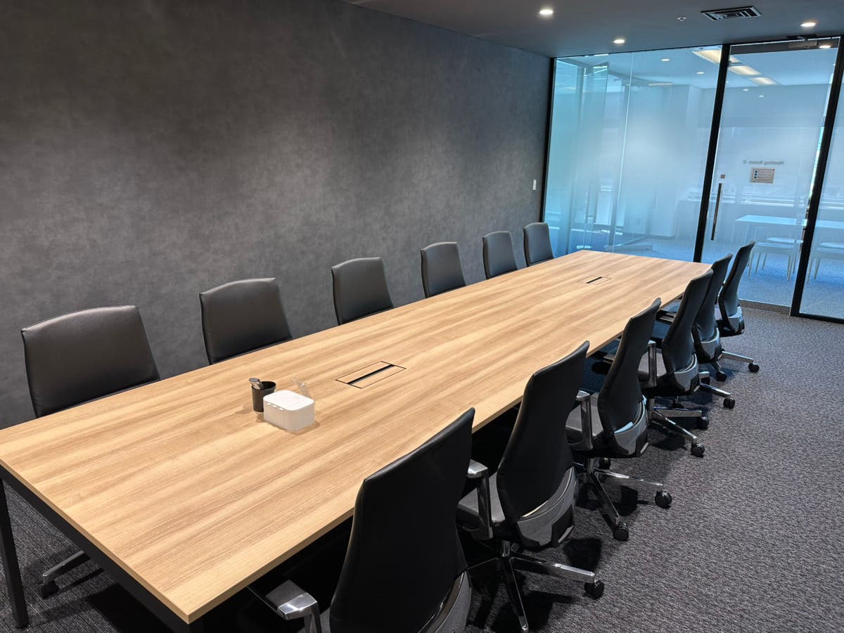 <芝浦ふ頭駅徒歩3分｜12名用会議室C>65インチの大型モニター完備◎会議やワークショップに最適✨の写真6