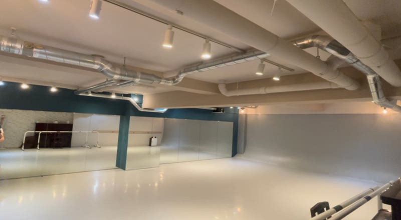 2025年新規掲載！！！国立駅より徒歩9分のダンススタジオ♪無料駐車場有！