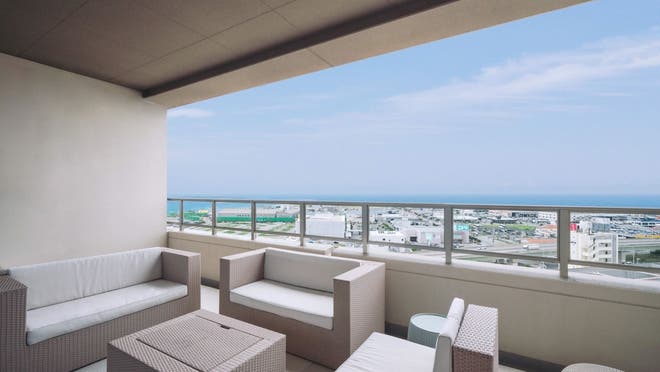 【那覇空港近く】最上階の絶景オーシャンビュー空間 – 沖縄の海を独り占め!の写真5