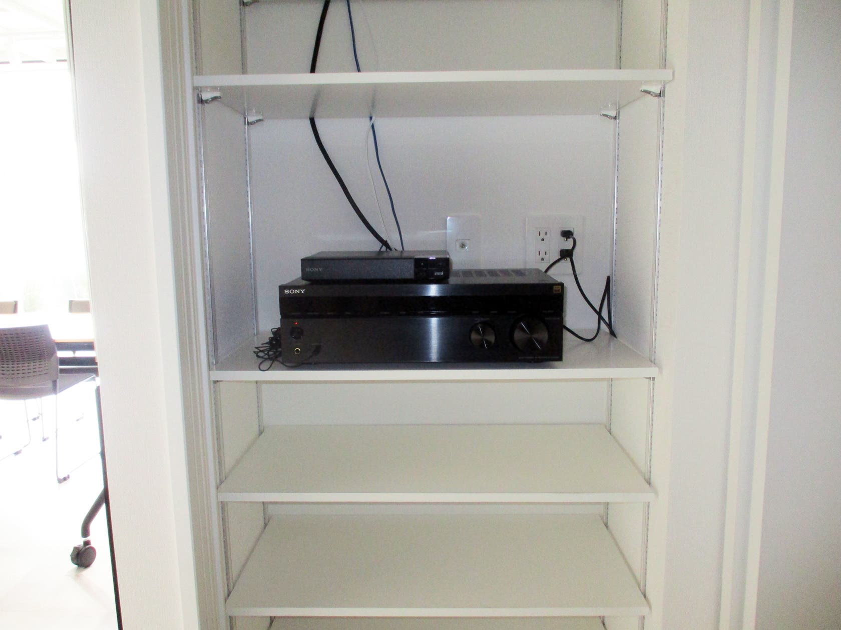 【Community】✨U-SPACE久留米店✨大鏡や大型モニターが充実しています♪Wi-Fi/久留米市の写真9