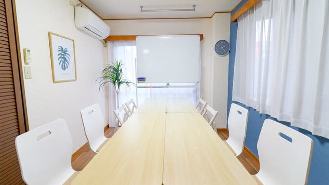 【登戸駅5分!10名利用可!】綺麗な室内!WiFi・プロジェクター・ホワイトボード全て無料!ふれあい貸し会議室 登戸Aの写真3