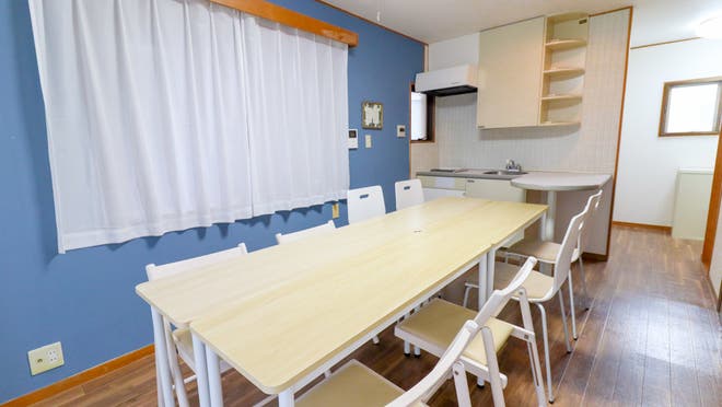 【登戸駅5分!10名利用可!】綺麗な室内!WiFi・プロジェクター・ホワイトボード全て無料!ふれあい貸し会議室 登戸Aの写真5