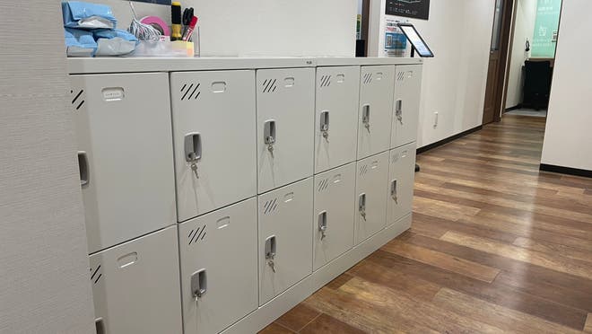 【¥660/30分!二子玉川駅徒歩1分】モニター・フリードリンク付き3名個室(ブース8)※予約時間前は入室不可の写真6