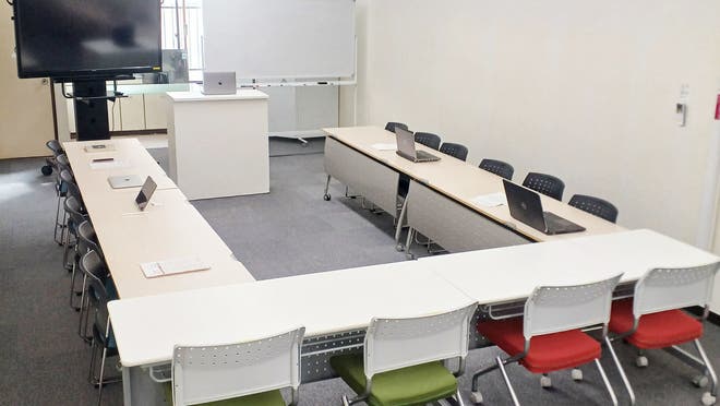 【多摩最大級の貸会議室】30名着席/駅徒歩1分/60inchモニター/高速光Wi-Fi/備品無料/会議 セミナー 面接 教室開催の写真13