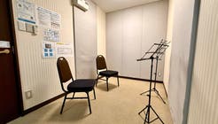 roomF【銀座駅 1分】歌唱・発声練習・楽器演奏OK!の写真2