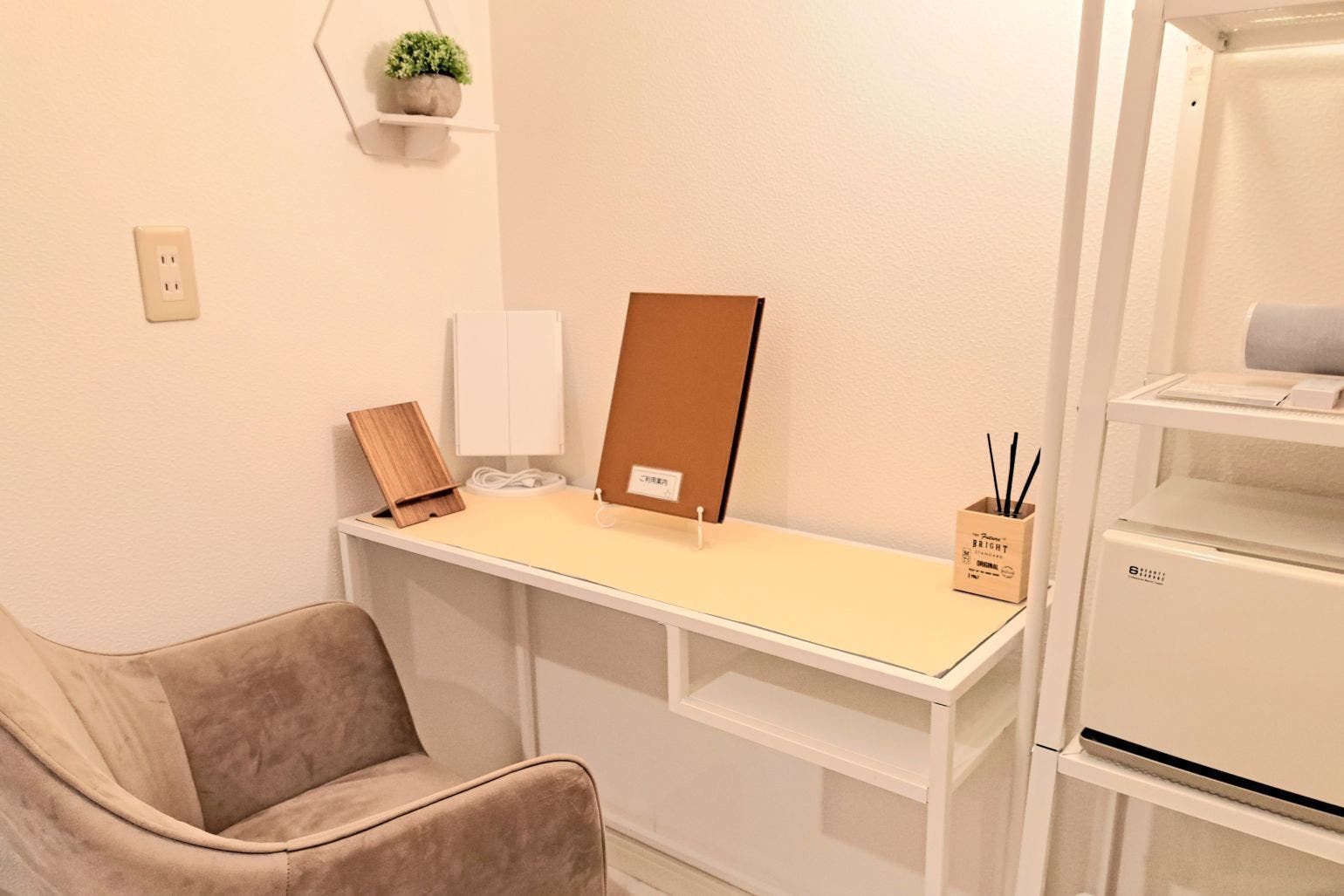 セラピスト必見【葛西駅3分】完全な個室貸切サロン/本格マットレス常設でタイマッサージも可能/エステや整体のベッド完備の写真9