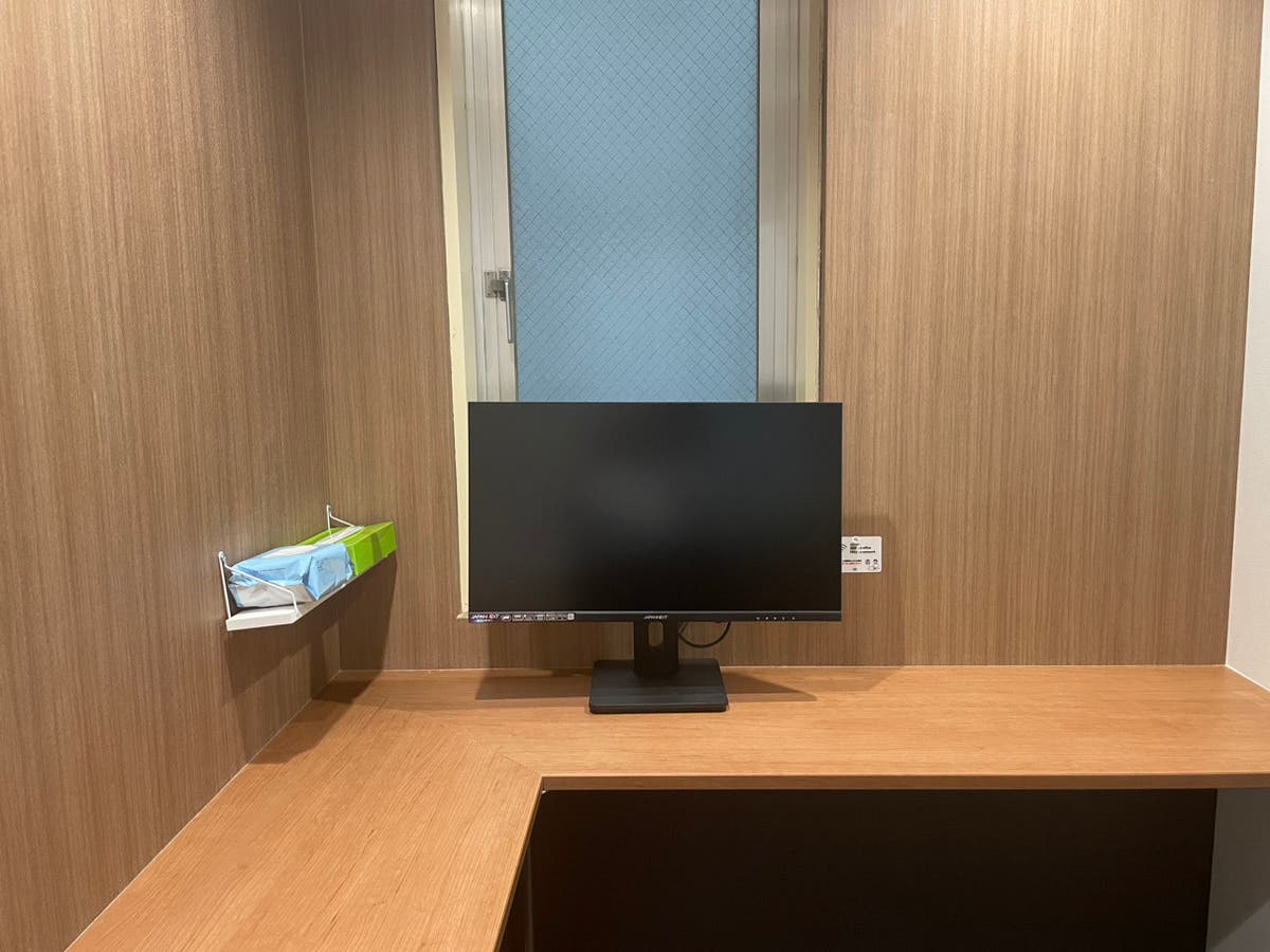 【¥330/30分！二子玉川駅徒歩1分】モニター・フリードリンク付き1名個室（ブース14）※予約時間前は入室不可の写真4