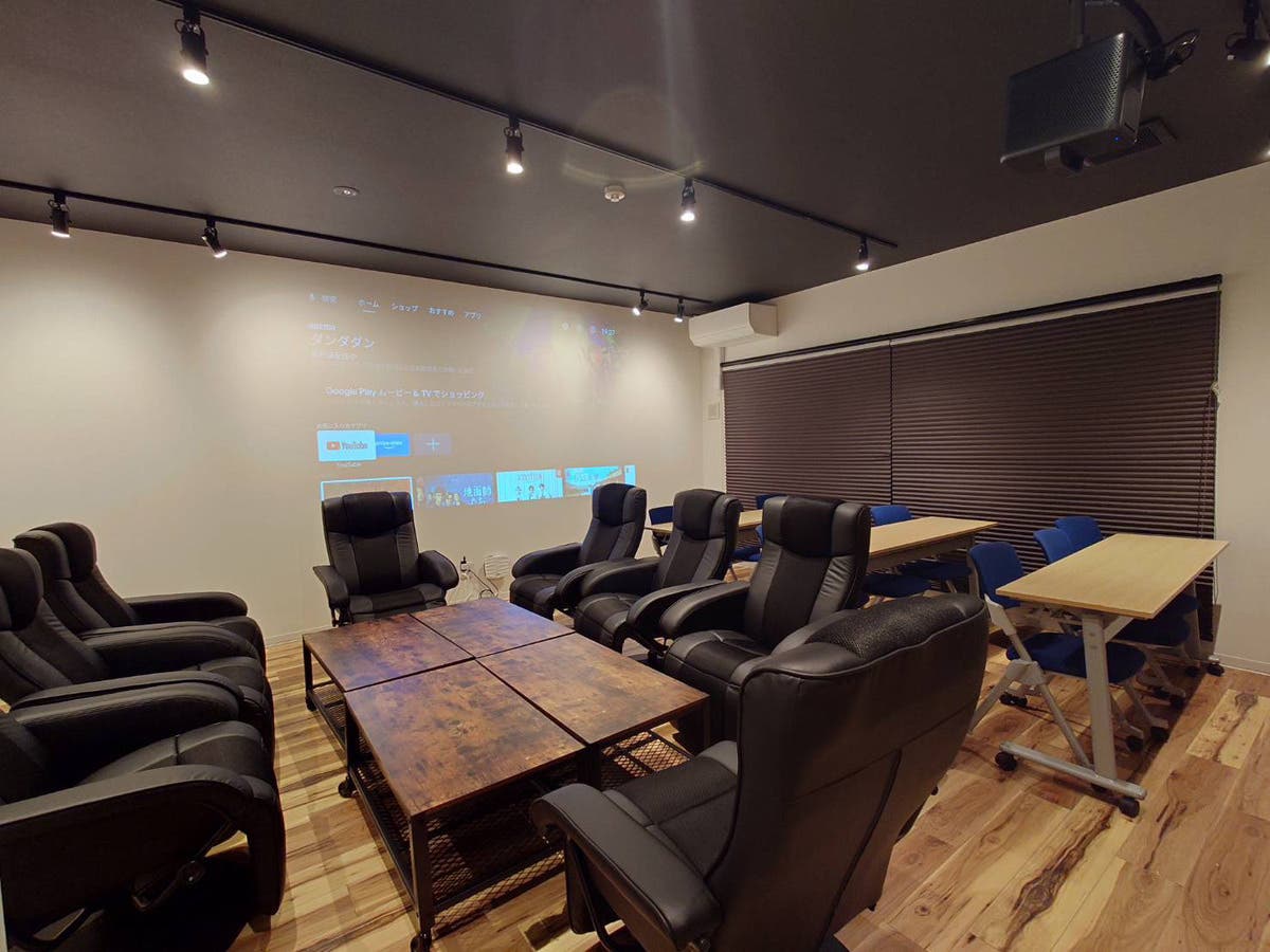 ■F：【映画鑑賞デート💗・打ち上げパーティー🌟・セミナーや会議🎦】140インチの大迫力スクリーン📸完備の完全個室✨最大18名の写真5
