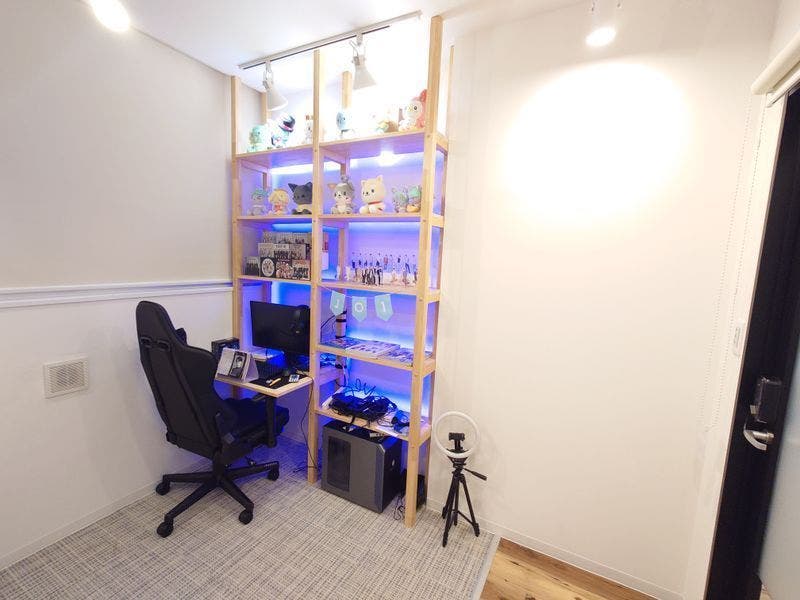 ■E：【女子会💗・推し活🌟・個室でeスポーツ🎮】90インチのプロジェクター📸とハイスペックPC💻完備の完全個室✨最大7名の写真7