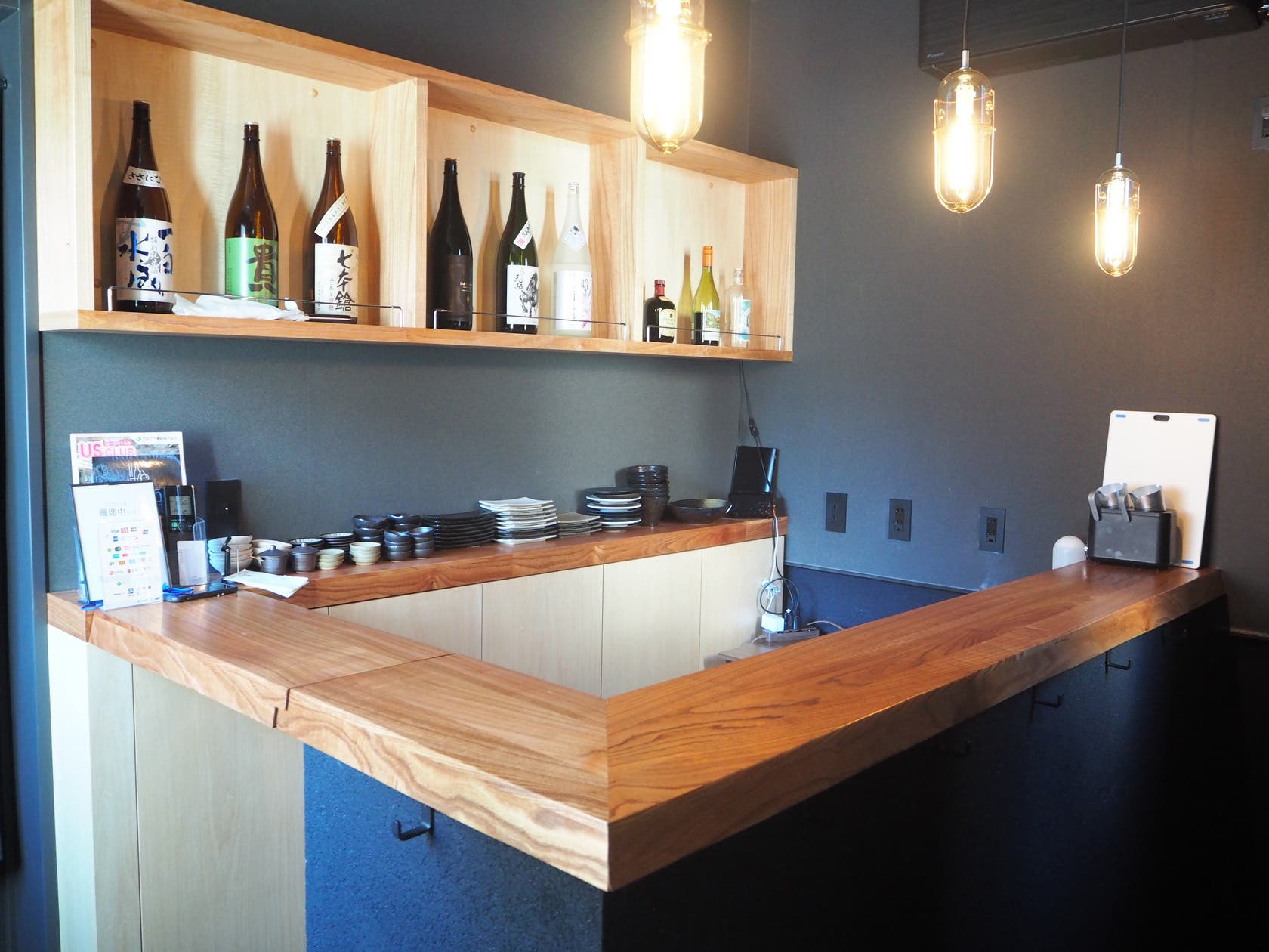 【住吉駅徒歩3分】黒を基調としたおしゃれな立ち飲みスペースを貸し出し！【隠れ家bar】の写真3