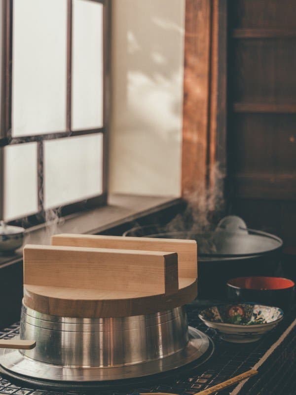 スタッフによる調理サポート(火起こし含む)の画像1