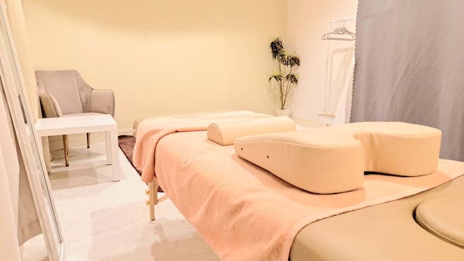 セラピスト必見【葛西駅3分】完全な個室貸切サロン/本格マットレス常設でタイマッサージも可能/エステや整体のベッド完備の写真3