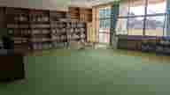 学校の図書室(2階)の写真2