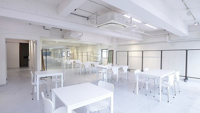 【5F-ワンフロア】300㎡の広さで自然光が窓からたっぷり差し込む、日当たり良好の明るい撮影スタジオ。【大阪市中央区】の写真4