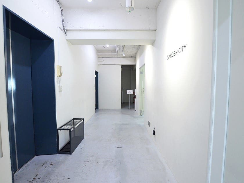 【5F-ワンフロア】300㎡の広さで自然光が窓からたっぷり差し込む、日当たり良好の明るい撮影スタジオ。【大阪市中央区】の写真10