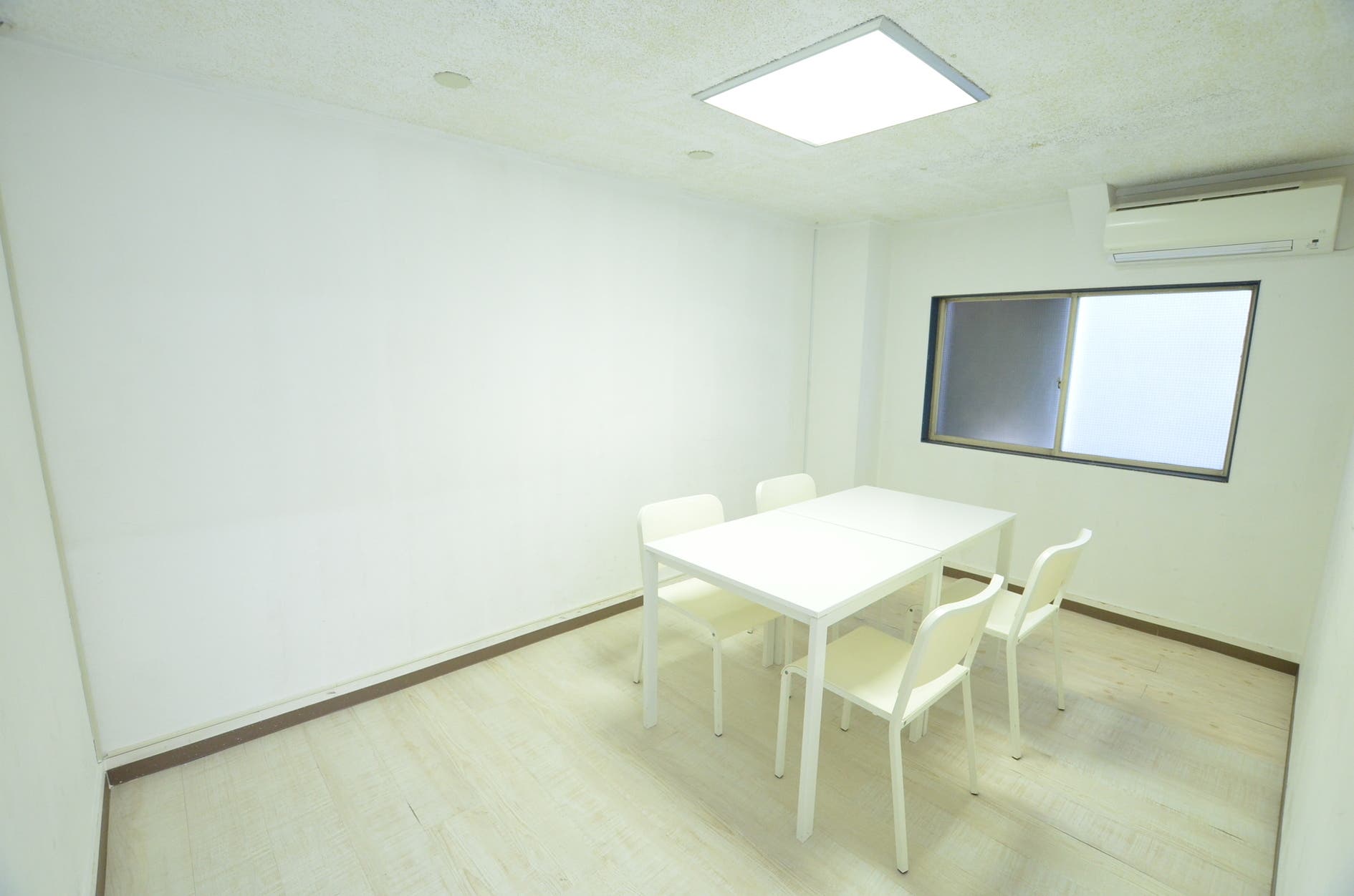 【5F-ワンフロア】300㎡の広さで自然光が窓からたっぷり差し込む、日当たり良好の明るい撮影スタジオ。【大阪市中央区】の写真13