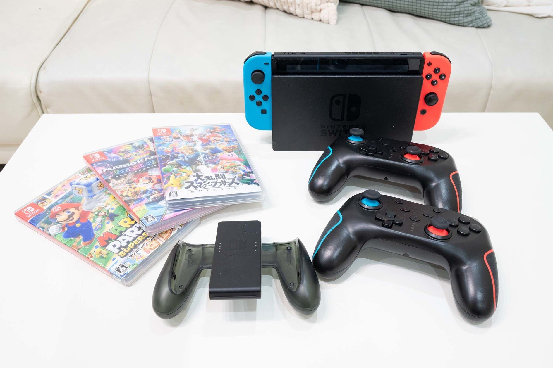 ⑦大人気ゲーム機（4K50型スマートテレビTV）の画像1