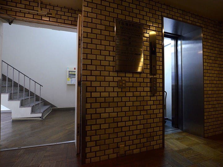 【5F-502】「御堂筋」から西に一筋入った、心斎橋駅、本町駅すぐのレンタルスペース。【大阪市中央区】の写真13