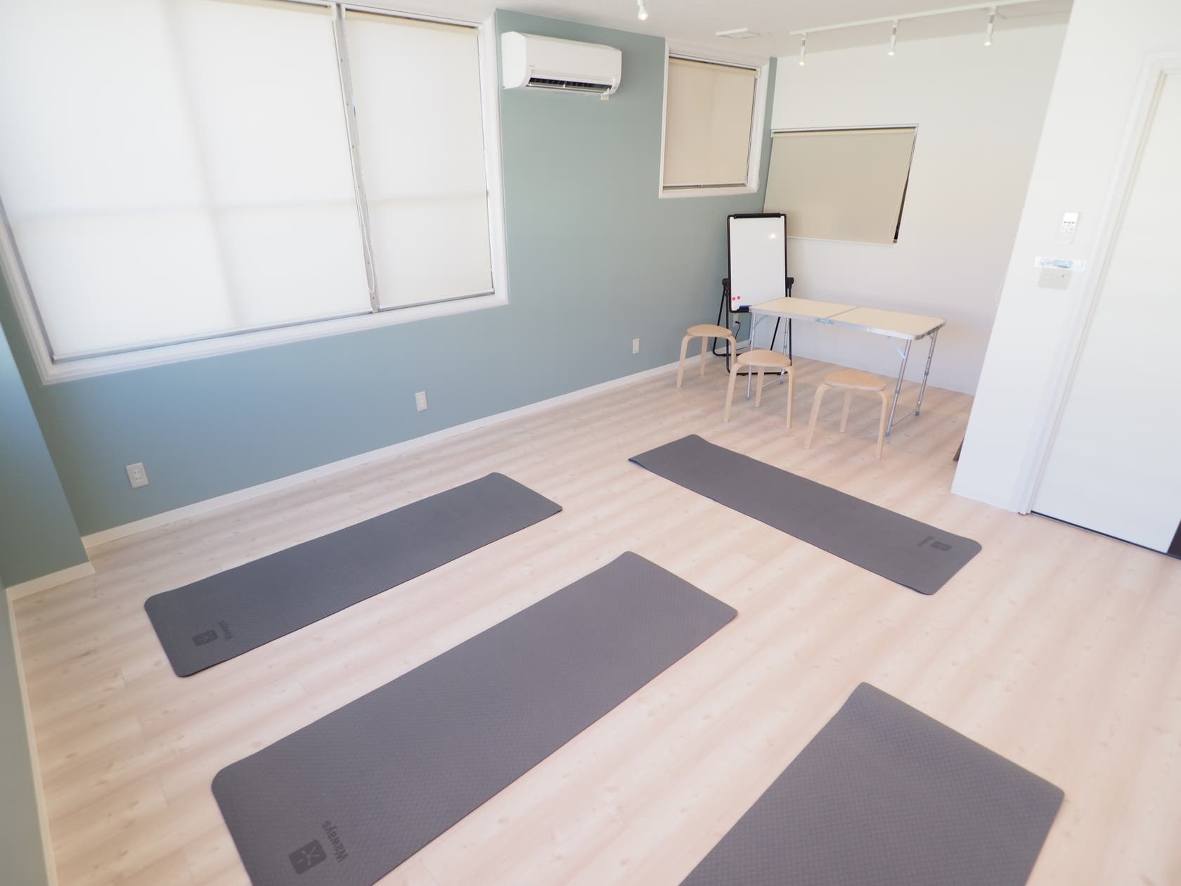 【ジャンプ・楽器OK】平日1280円✨少人数の練習に最適✨大型鏡✨元町の写真5