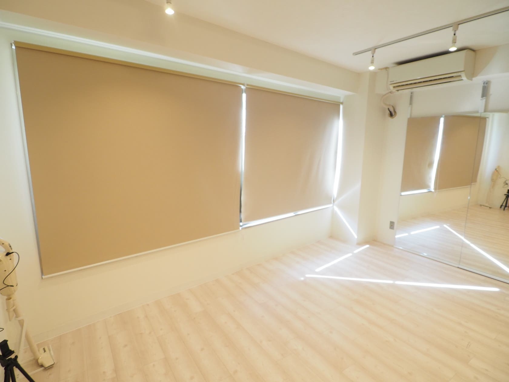 【ジャンプ・楽器OK】平日1280円✨少人数の練習に最適✨大型鏡の写真13