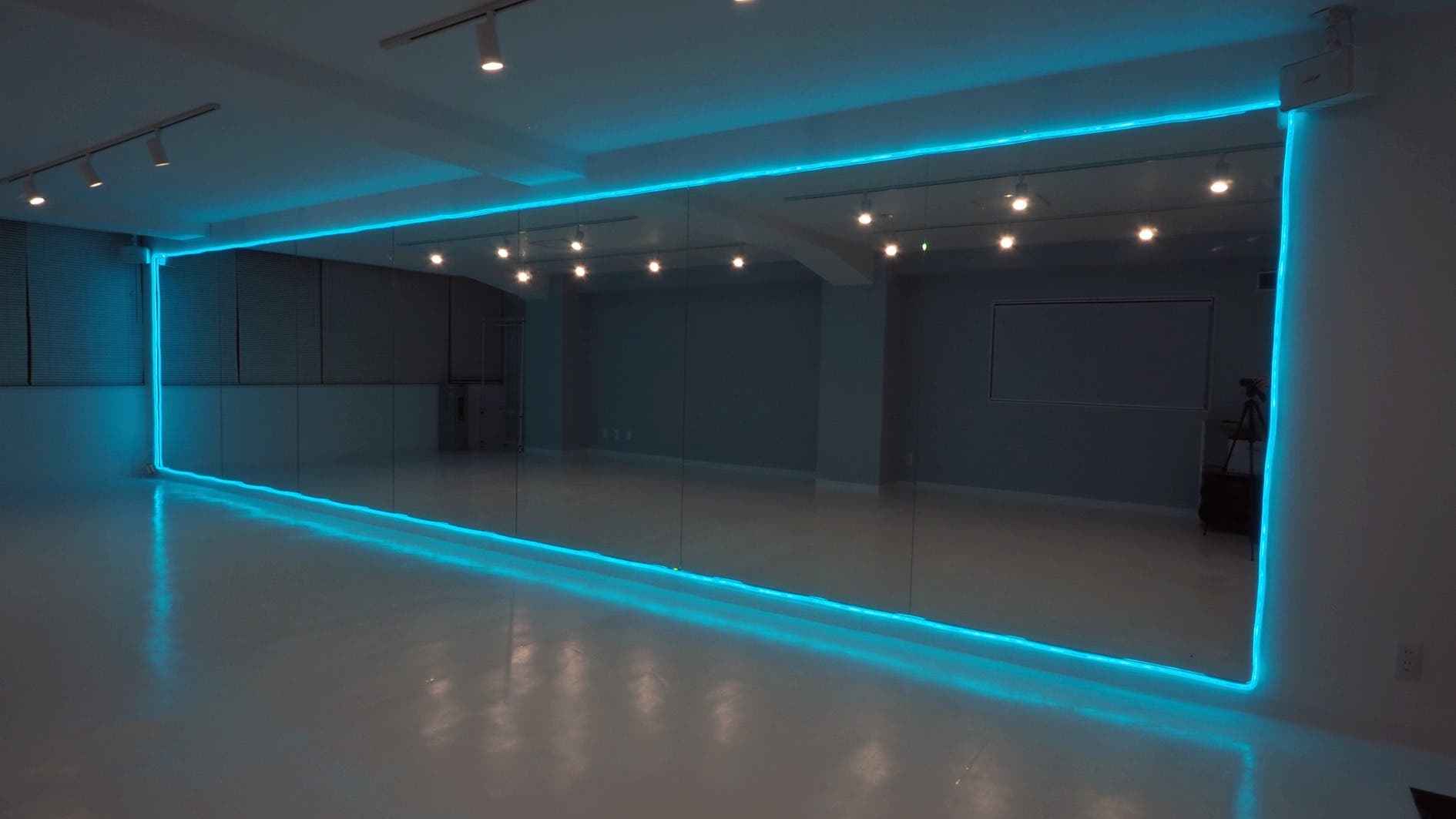 レッスンに最適✨バレエバー・更衣スペース完備！広々50㎡✨2500円/時間の写真24