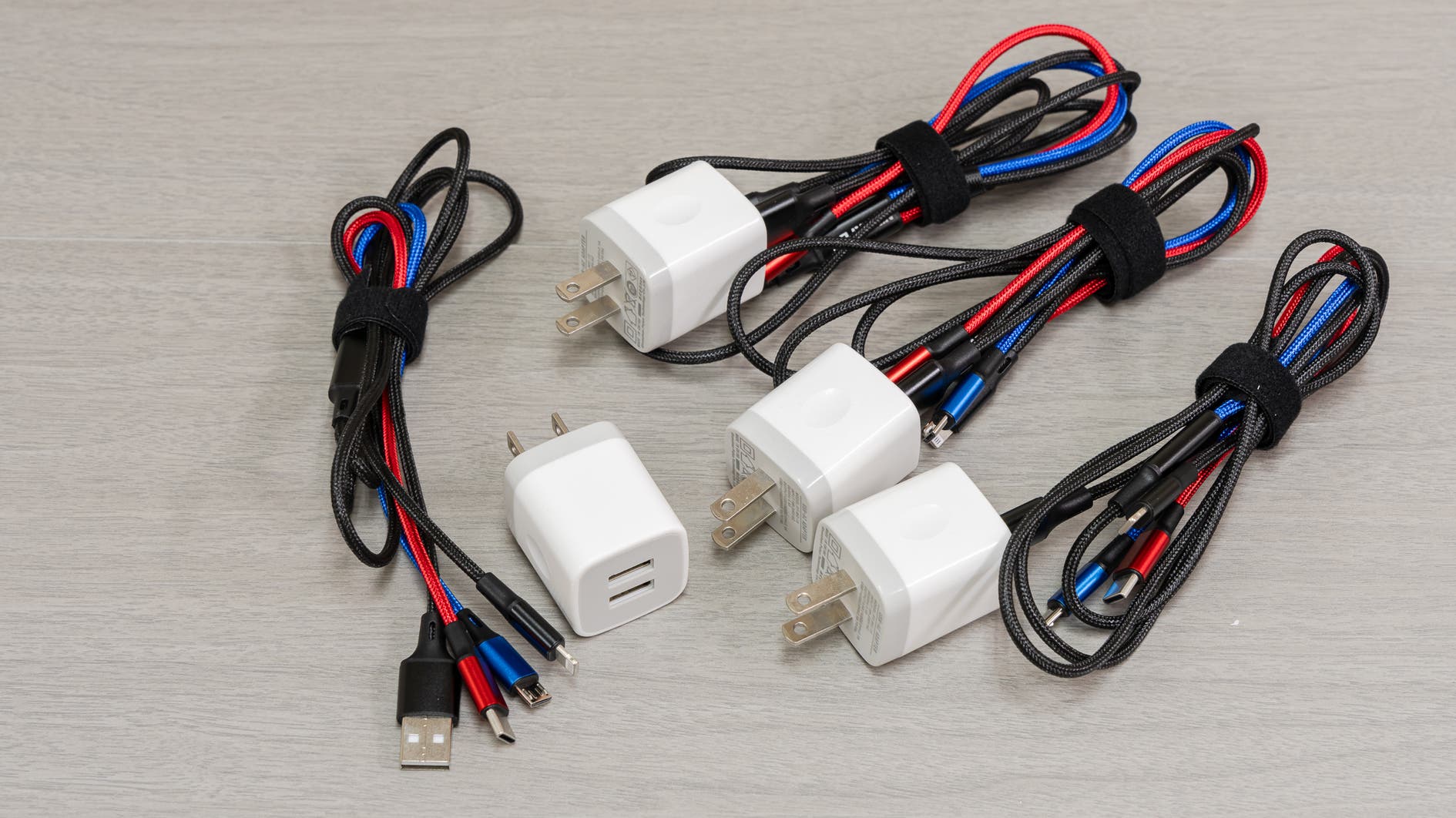 【池袋駅西口30秒】光回線高速WiFi、モニター・ホワイトボード完備☆1日1回スタッフ完全清掃の会議室の写真8