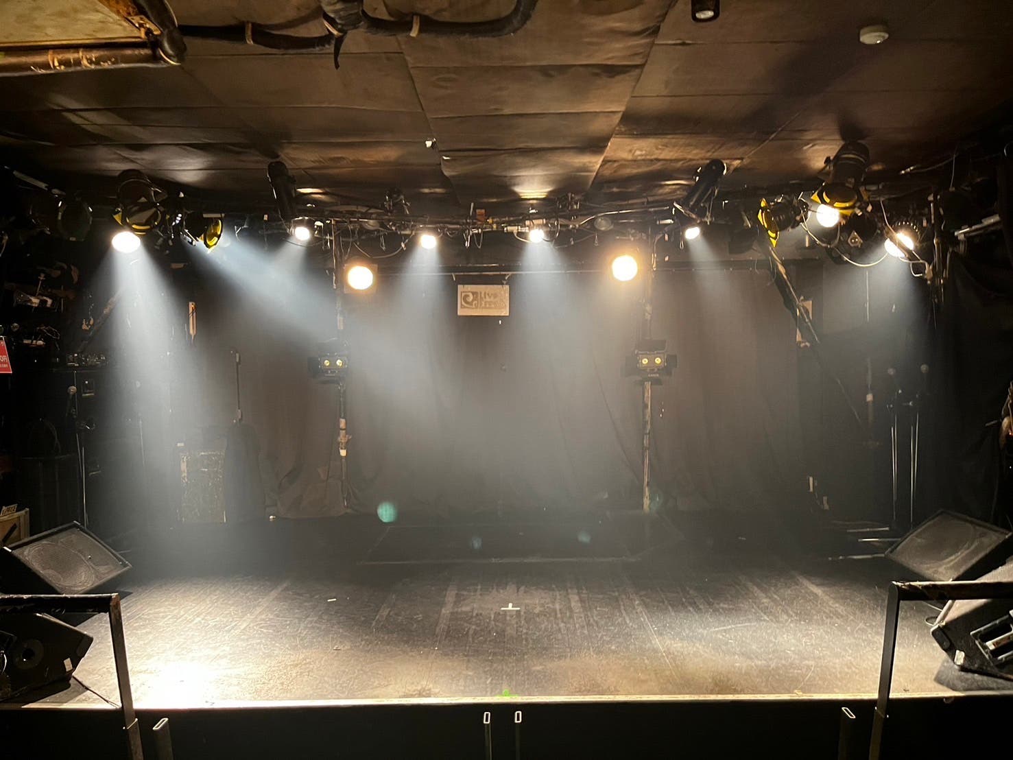新宿三丁目からすぐのライブハウスの写真8