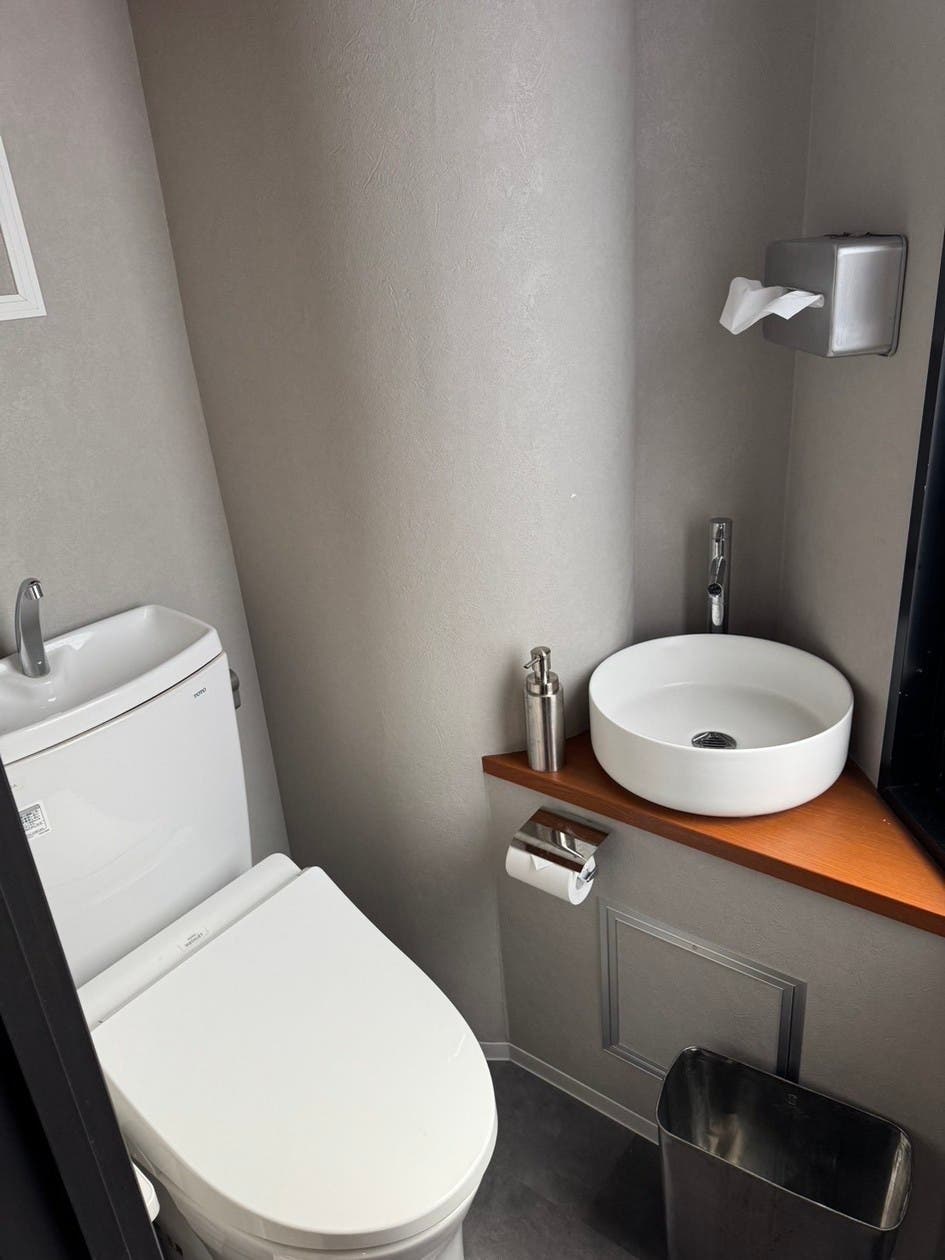 🌈コスパ最強🎤カラオケし放題🎉80㌅超大型スクリーンで動画もゲームも👍/駅3分/交流会・各イベント利用にも最適の写真12