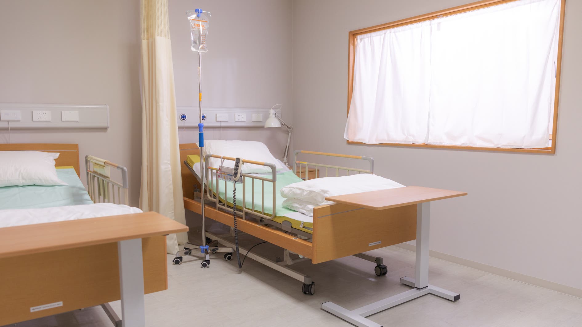 都内に近い！照明スペース付き！病院と多機能受付所、両用できる空間（病室二つあり）の写真6