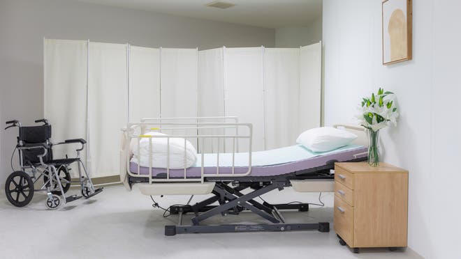 都内に近い!照明スペース付き!病院と多機能受付所、両用できる空間(病室二つあり)の写真7