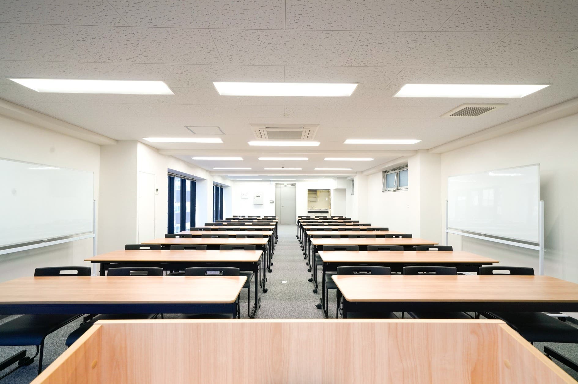 渋谷駅徒歩3分！宮益坂沿いに位置する貸会議室(9F-A)の写真4