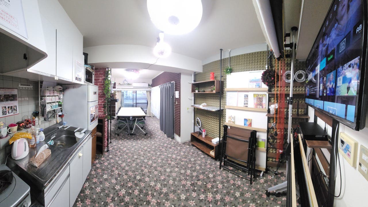 🌸吉祥寺駅2分❗静か•角部屋スペース5F✨アクリル板😆温水便座🎊100型大型スクリーン・ガスコンロ★（吉祥寺スペース5）の写真1