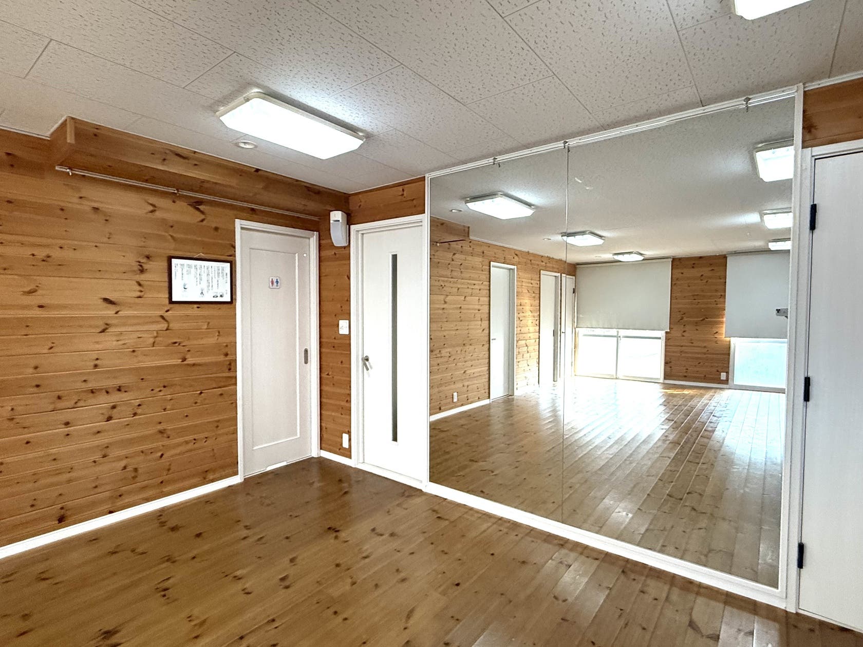 【東あずま駅徒歩1分🚃】無垢材使用の床で、ゆったり暖かい雰囲気のスタジオスペース💃自由な表現の場✨️の写真8