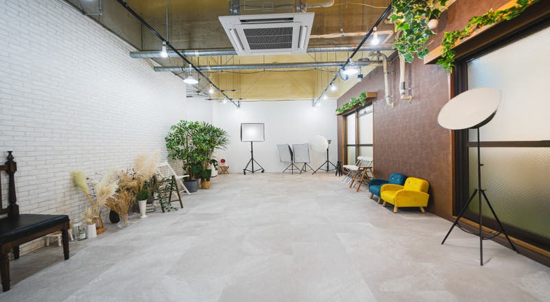 アクセス良好！大阪市西区南堀江のレンタル撮影スタジオ　【1時間〜利用可♪】　