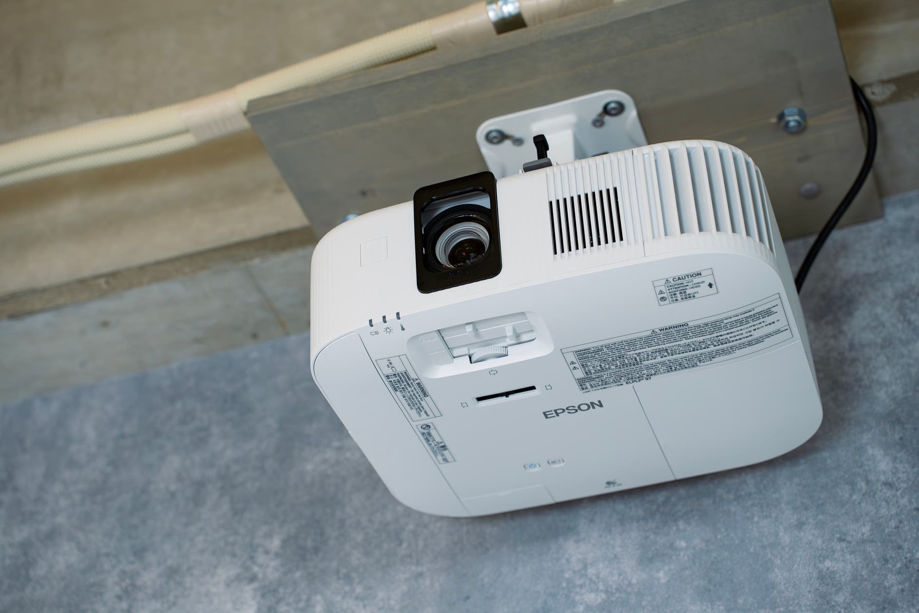 プロジェクターのレンタルの画像1