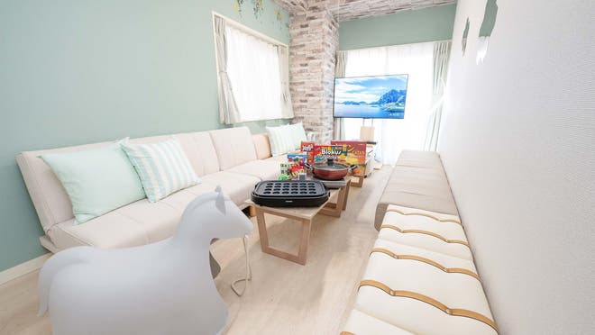 セレコレ🌳クリスマス☃️最大22名🉐駅4分🥳ゲーム機🎮女子会💗推し活🌟撮影📷パーティ🥂飲み会🍻kitty西新宿の写真1