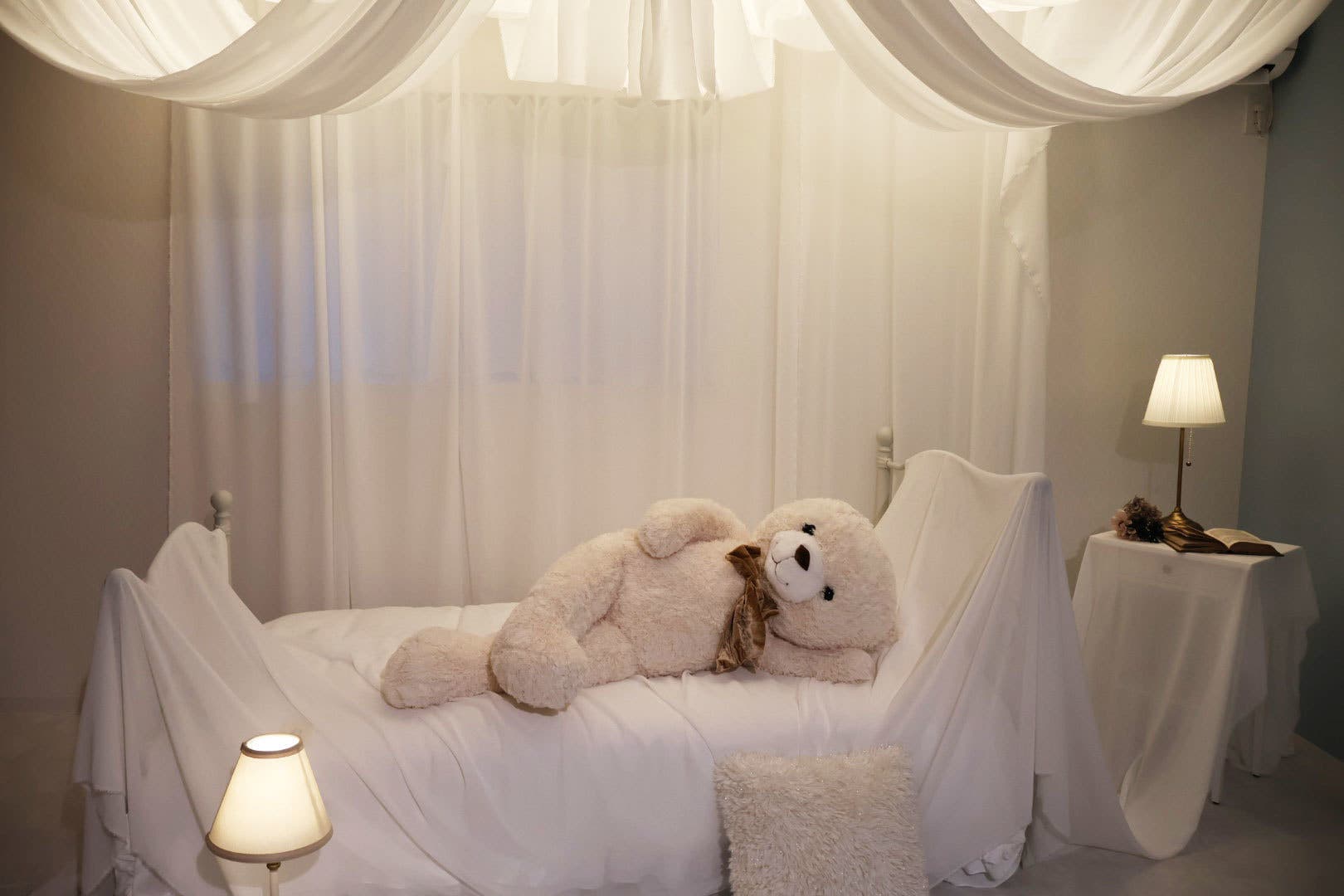 河内国分駅徒歩8分✨こだわり背景でオリジナルな１枚を撮れるRoomC🎀コスプレ｜推し活｜ポートレート｜カメラ無料レンタル中💓の写真5