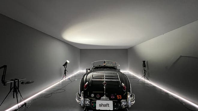 自動車、モーターサイクルの撮影に。積載車もアクセス良好です。の写真11