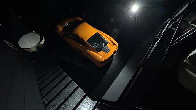 自動車、モーターサイクルの撮影に。積載車もアクセス良好です。の写真5