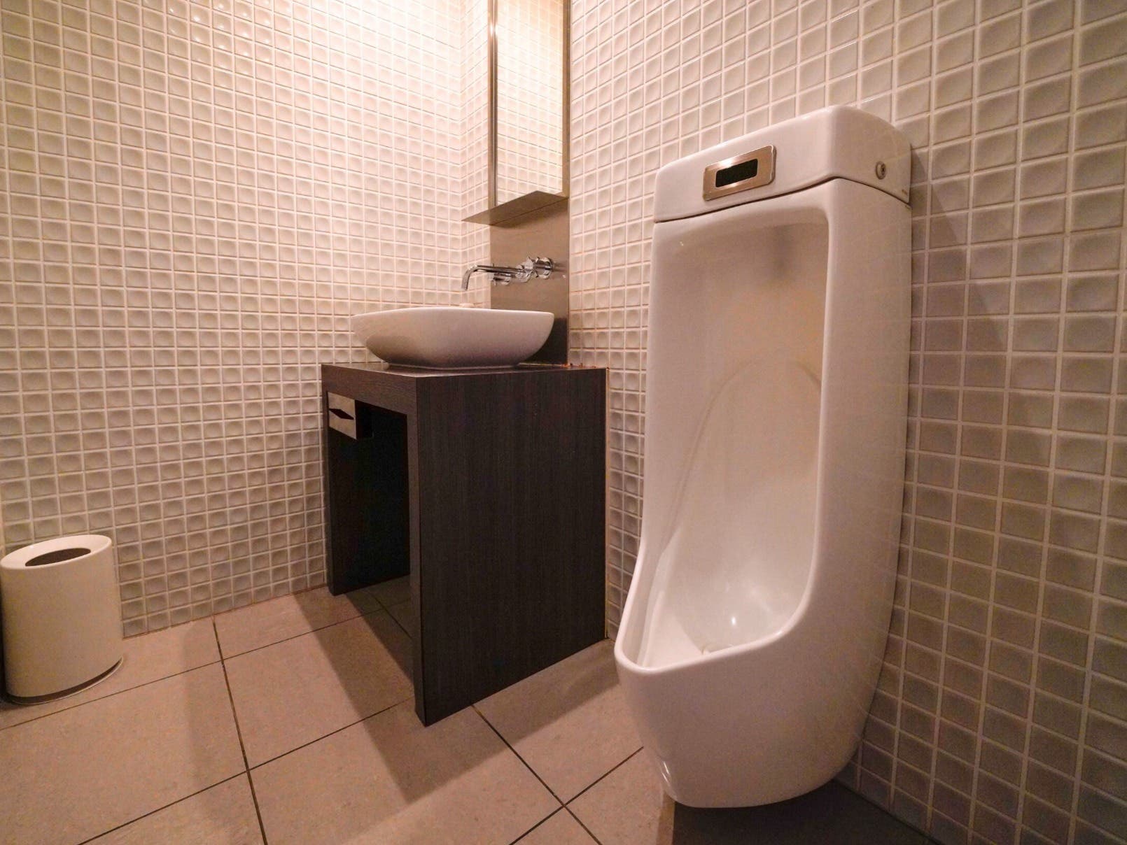 渋谷駅徒歩3分！宮益坂沿いに位置する貸会議室(5F-B)の写真11