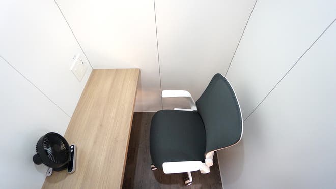 <cocony三軒茶屋No.2>三軒茶屋駅徒歩4分🚃1人用個室🚪光回線Wi-Fi📶電源🔌⚡️テレワーク/ZOOM/勉強/作業の写真2